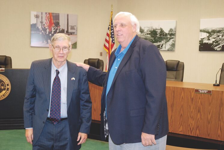 Azinger, long-time lawmaker, dies | News, Sports, Jobs - Marietta Times